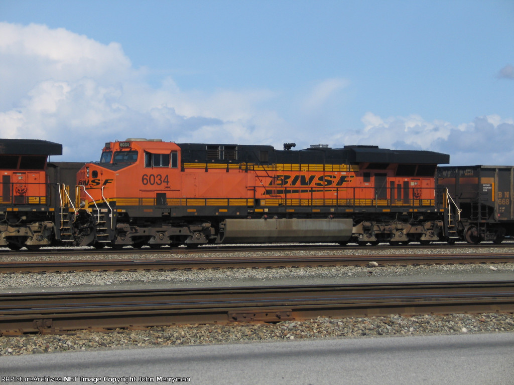 BNSF 6034